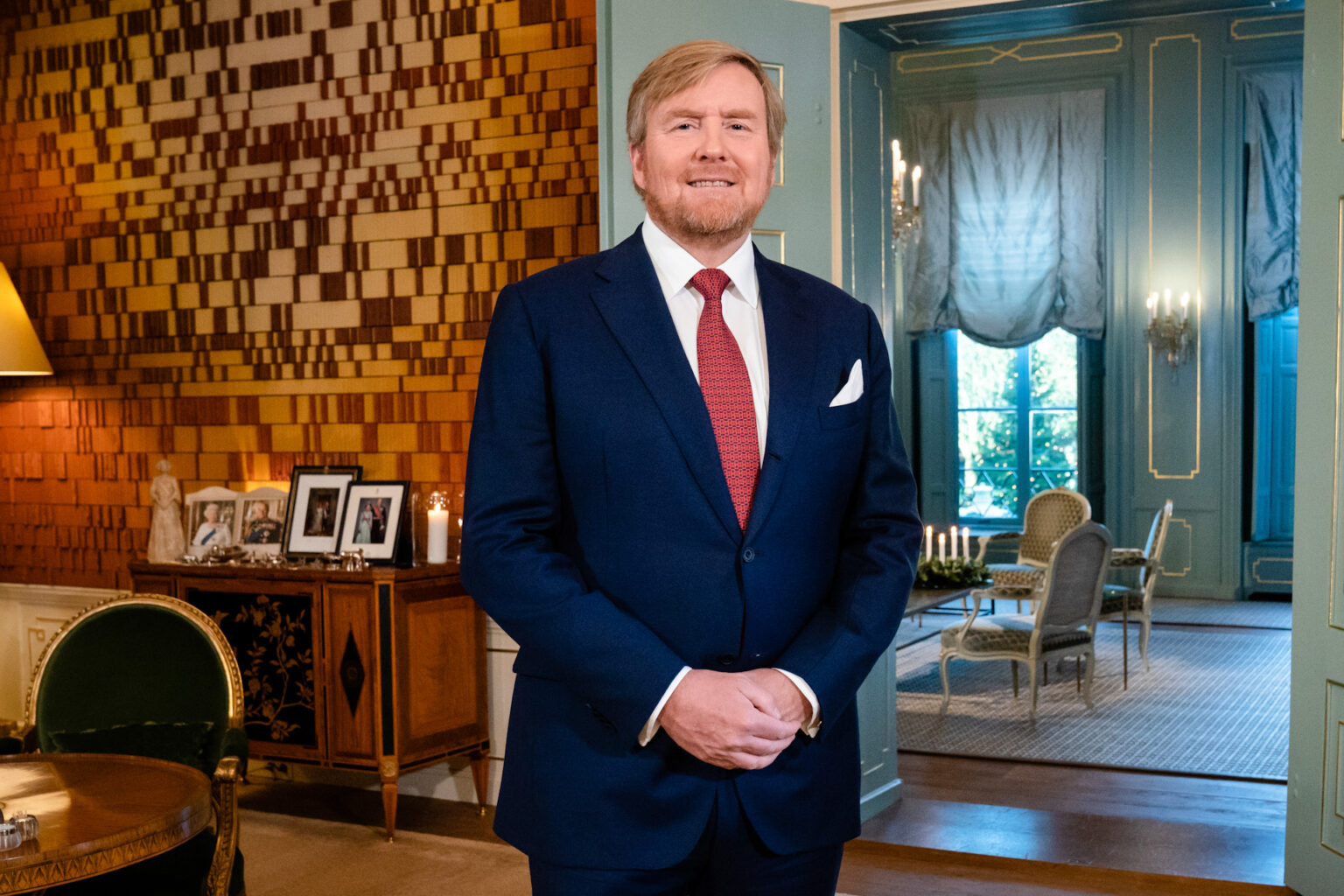 Durft Willem-Alexander wel eens 'vapen'? - Vipnieuws.nl